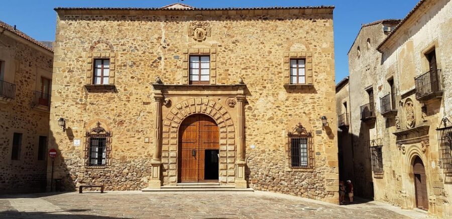 Cáceres - Private Historic Walking Tour - Who This Tour Is Best For