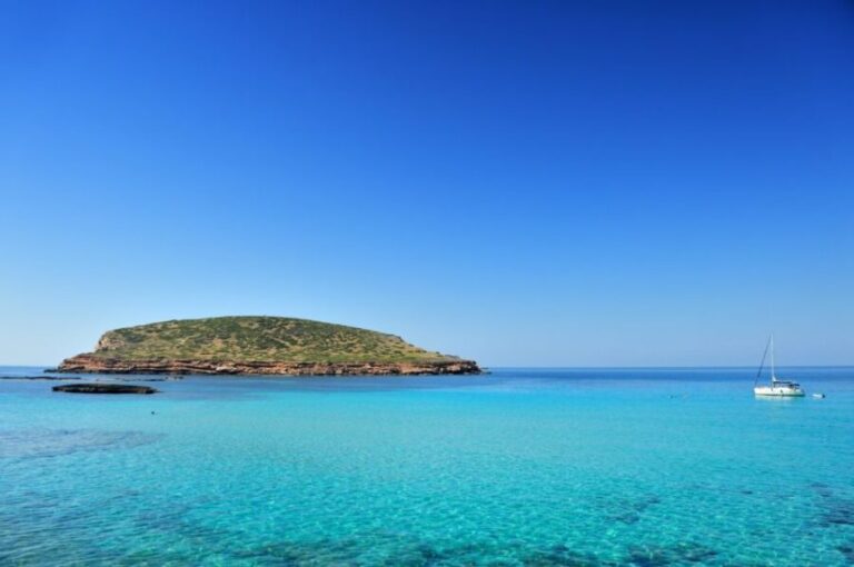 Captain Your Boat  Ibizas Secret Coves  8h  No License - Who is This Tour Best For?