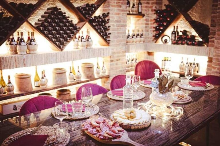 Classic: Lunch with Wine Tasting at Poggio ai Laghi Winery - Key Points