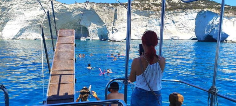 Corinth Canal Cruise: Ancient Ports, Crystal Waters &History - Food, Drink, and Onboard Comfort