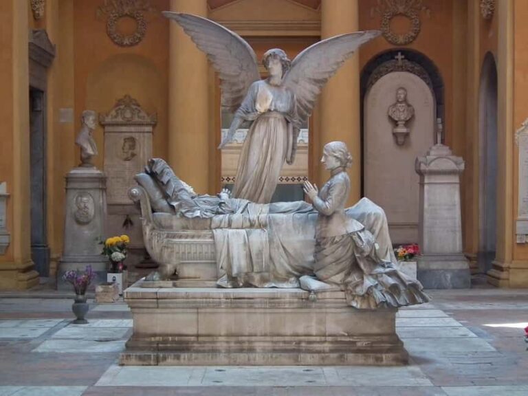 "Corrispondenze d'amorosi sensi" (Correspondences of Loving Senses): guided visit to the Certosa di Bologna - Who Should Consider This Tour?