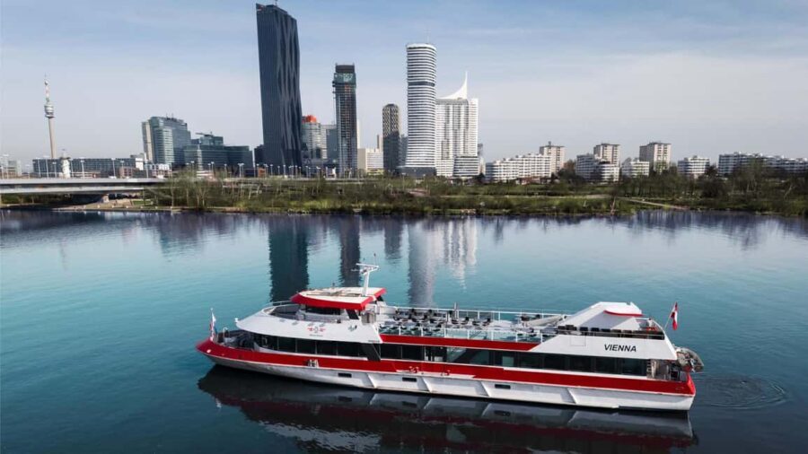 Danube Panorama Tour with free-flowing Prosecco - Authentic Experiences From Past Travelers