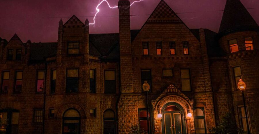 Detroit: Ghosts and Spirits Haunted Walking Tour - Exploring Detroit’s Haunted Corners
