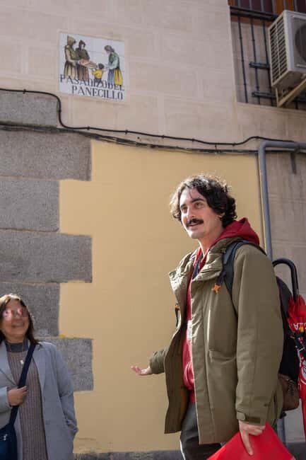 Discover Madrid in French: from old Madrid to the narrow streets of La Latina. - The Practicalities: What’s Included and What’s Not