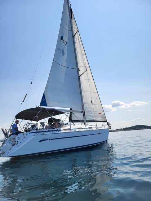 Dubrovnik - Full day group yacht tour to Elaphiti&Blue cave - What’s the Value?