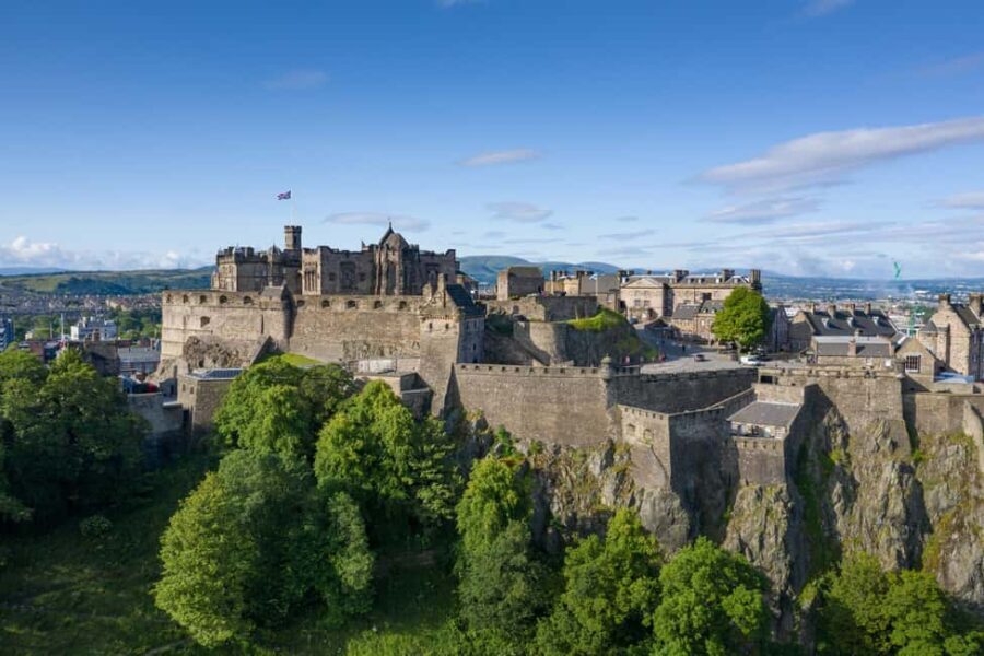 Edinburgh: Hop-On Hop-Off Bus Tour with Live Guide - Who This Tour Suits Best