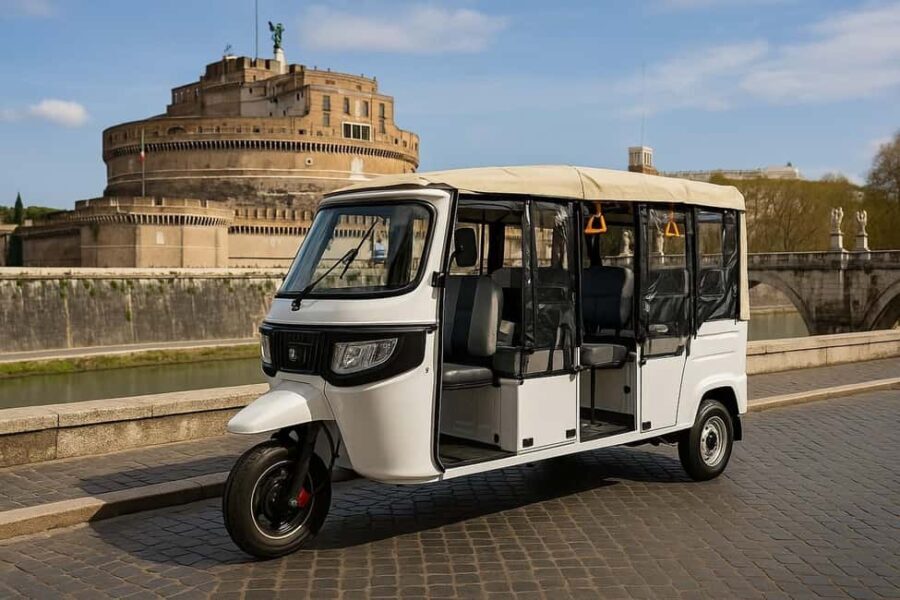 Electric Tuk-Tuk Photography Service of Rome - The Experience of a Ride