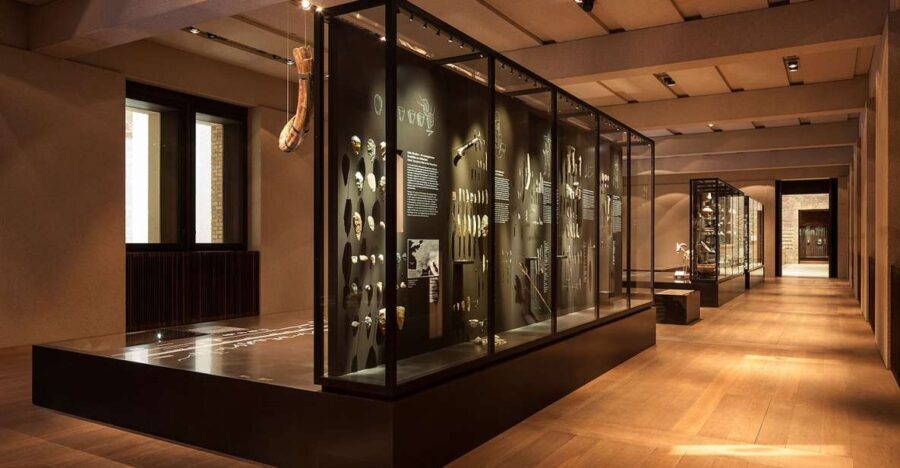 Expert Archaeological tour of the Neues Museum - A Deep Dive into the Archaeological Tour Experience
