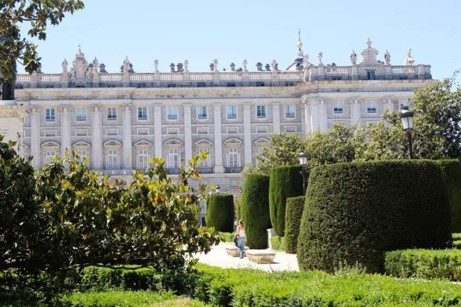 Explore Madrid in 60 minutes. Tuktour + tukguide - The Real-World Feedback