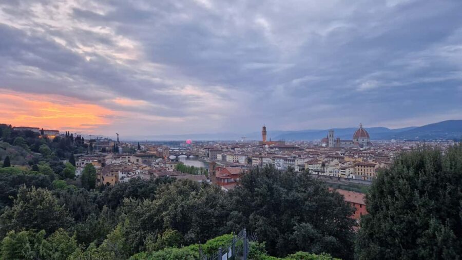 Florence Golden Hour Walk Tour & Piazzale Michelangelo - Who Should Consider This Tour?