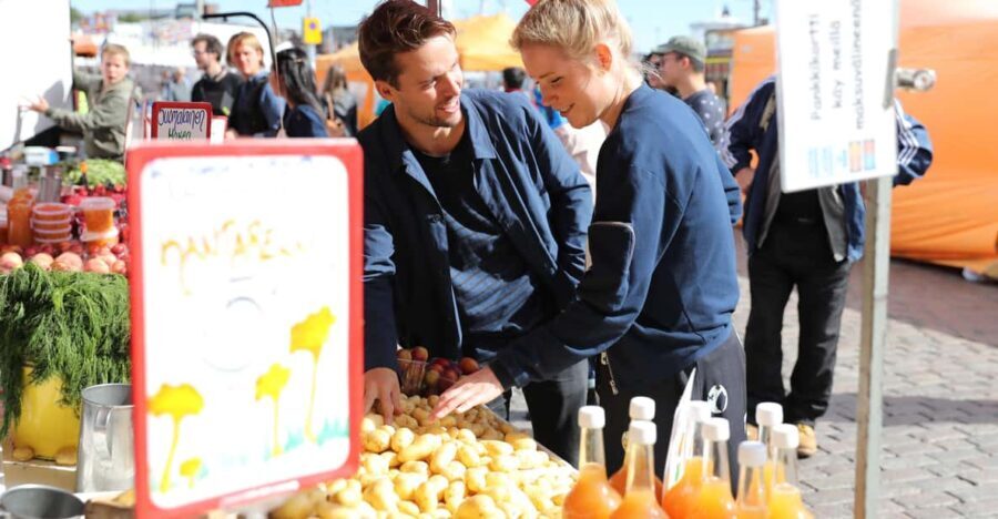 FOOD Tour with Rooftop Bar Visit in Helsinki - Tasting Authentic Finnish Cuisine