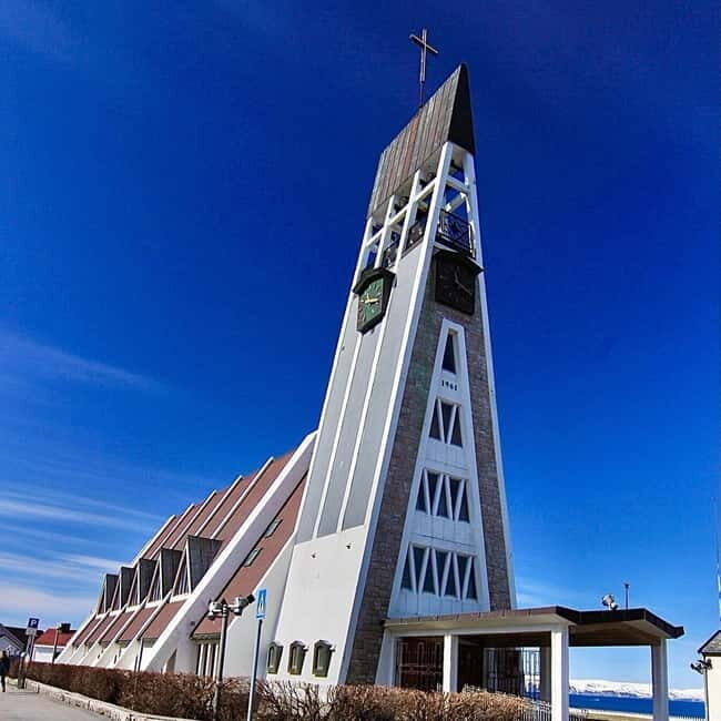 From Alta: Hammerfest Guided Day Tour 70.7 north - The Experience: A Day in the Arctic Arctic