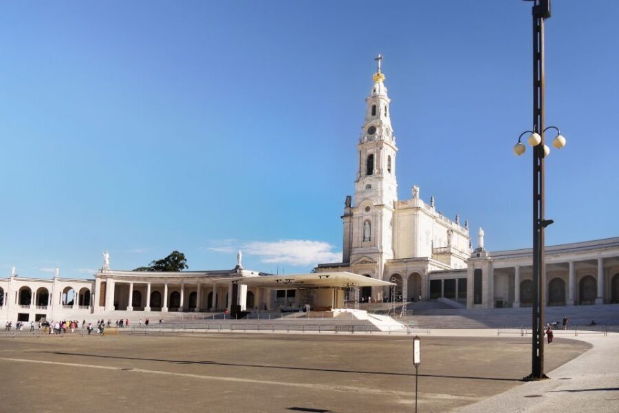 From Lisbon: Fátima, Nazaré, and Óbidos 8-Person Group Tour - Fátima — The Heart of Catholic Pilgrimage