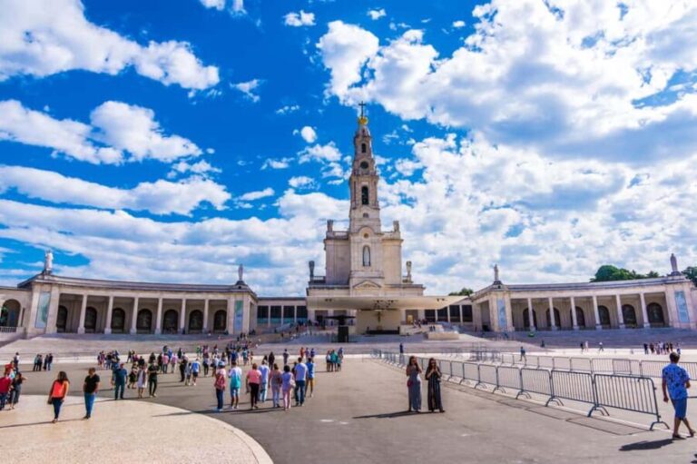 From Lisbon: Small Group to Fátima, Batalha, Nazaré & Óbidos - Why Choose This Tour?