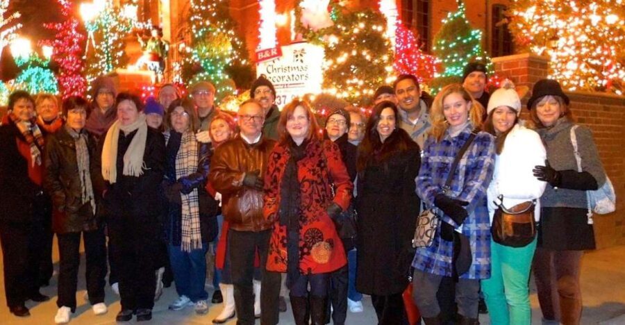 From Manhattan: 4-Hour Christmas Lights Luxury Bus Tour - What Makes This Tour Stand Out