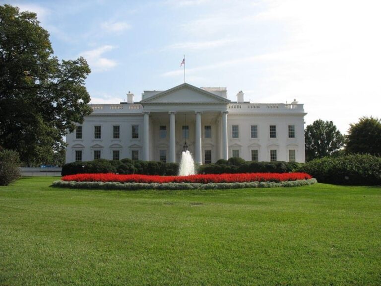 From New York City: Washington DC Sightseeing Tour - The Iconic Stops in Washington DC
