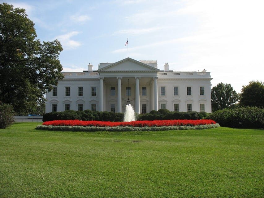 From New York City: Washington DC Sightseeing Tour - The Iconic Stops in Washington DC