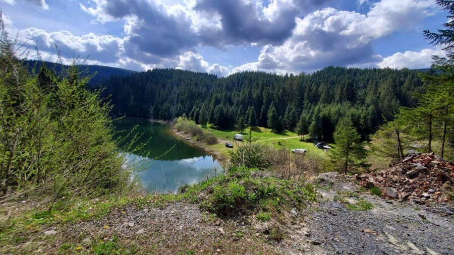 From Oradea: Mountain Bike around Lake Dragan - A Deep Dive into the Lake Dragan Bike Tour