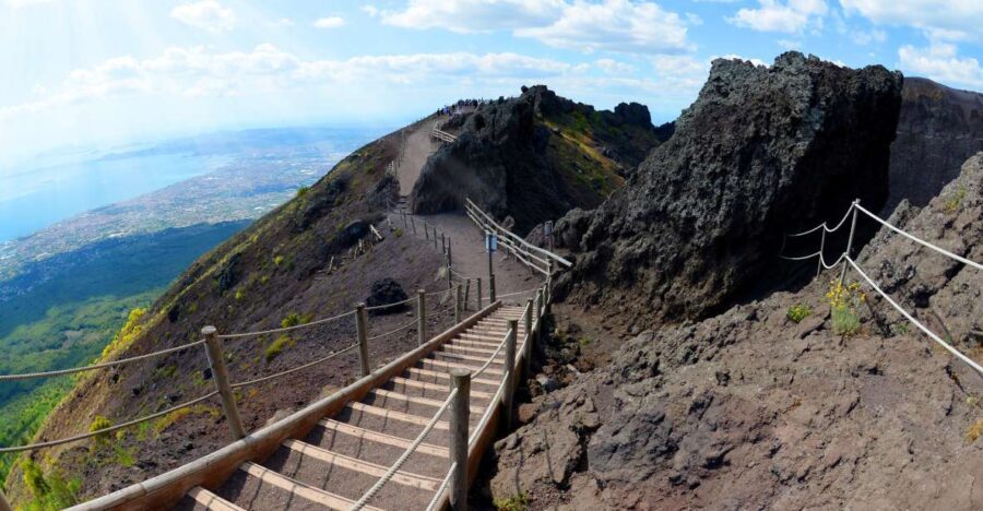 From Pompeii/Naples: Vesuvius Easy Transfer and Entry Ticket - FAQs