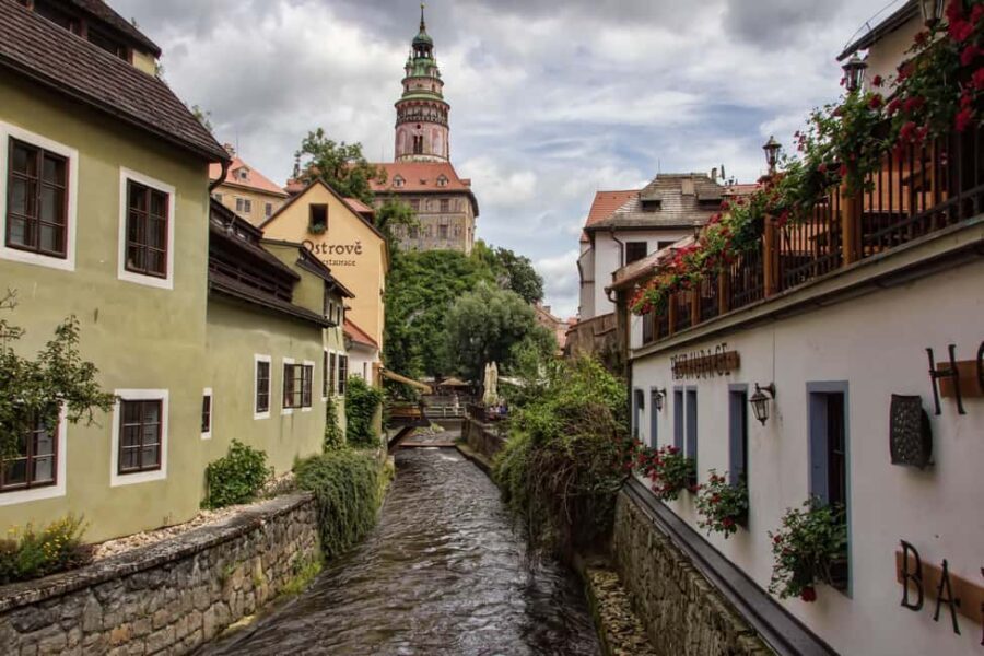 From Prague: Cesky Krumlov Luxury Private Tour with Lunch - What Makes This Tour Stand Out?