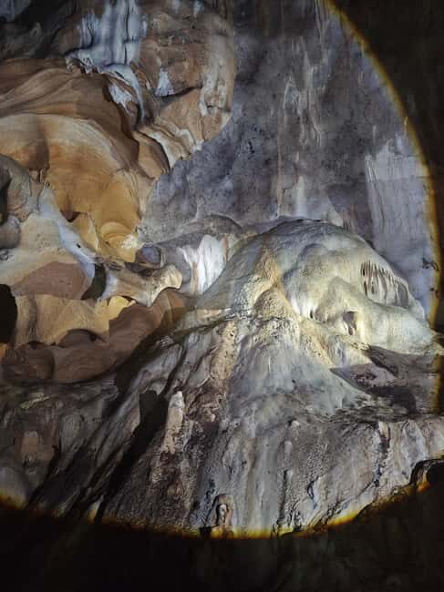 From Tirana: Pëllumbas hiking & Cave exploration - Exploring the Itinerary: From Tirana to the Natural Wonders of Pëllumbas