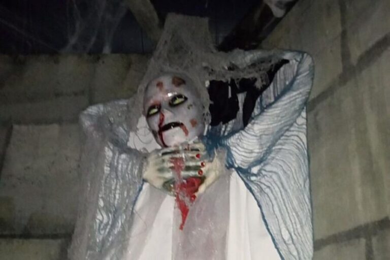Galveston's Haunted Mayfield Manor - Interactive Features and Engagement