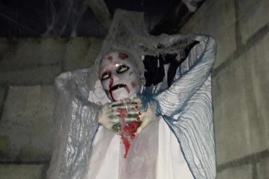 Galveston's Haunted Mayfield Manor - Interactive Features and Engagement