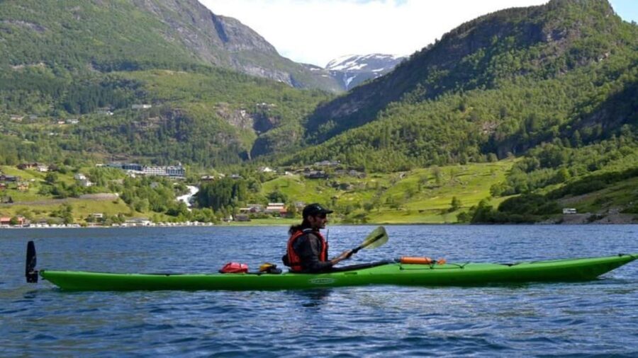 Geiranger Fjord: Single Kayak Rental - Who Should Consider This Experience?