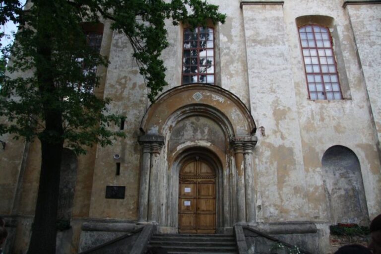 Ghost stories of Warsaw Night Private Tour - What to Expect from the Ghost Stories of Warsaw Night Tour