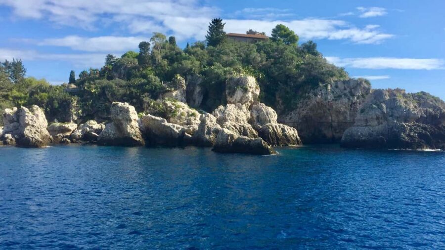 Giardini-Naxos: Sunset Boat Tour with Aperitif and Dolphins - Analyzing the Value: Price, Duration, and Experience