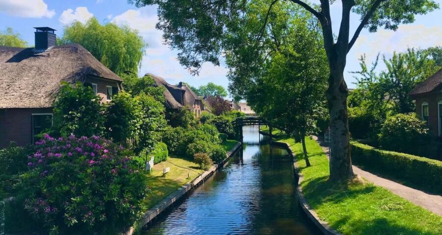 Giethoorn: Canal Cruise with Drop-Off in City Center - The Itinerary: What to Expect on Your Cruise