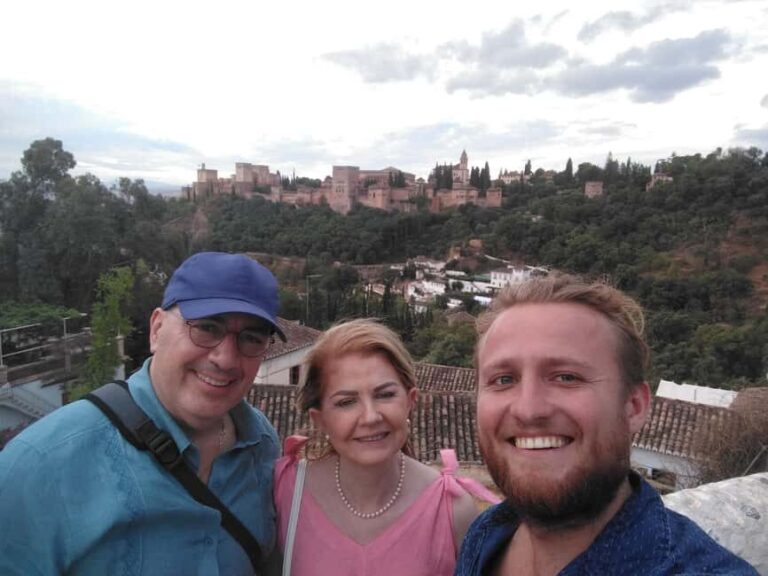 Granada: Private Walking Tour with a Local - What the Experience Feels Like