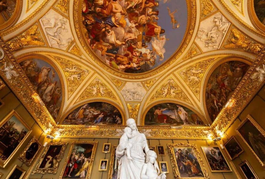 Guided tour of Palazzo Pitti: Botticelli, Caravaggio, and Raphael compared - Who Is This Tour Best Suited For?