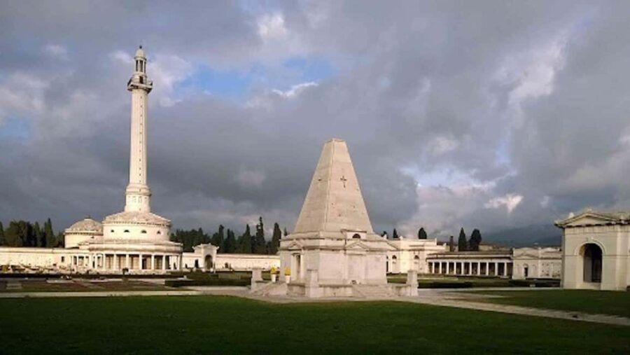 Guided visit to the Vantiniano Monumental Cemetery - The Value of the Experience