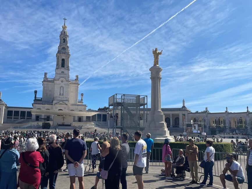 Half Day Tour to Fátima Small Groups/Families - The Practicals: Logistics, Comfort, and Cost