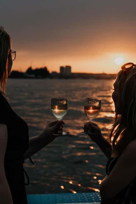 Hamburg: Cheese & Wine Cruise - Who Will Love This Cruise?