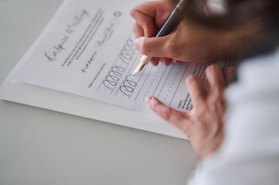 Hamburg: Creative writing classes at MONTBLANC HAUS - Exploring the Montblanc HAUS Exhibition