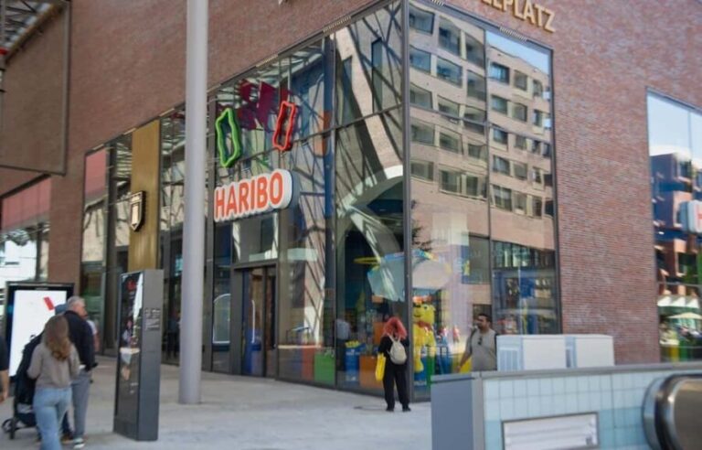 Hamburg: Westfield, Speicherstadt & Elbphilharmonie Tour - A Deeper Look at the Route