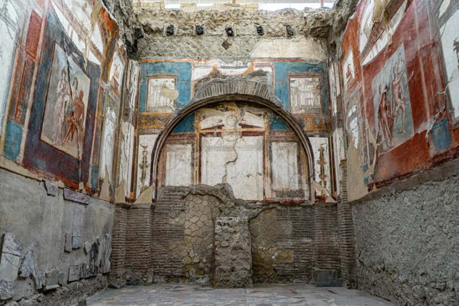 HERCULANEUM: ENTRANCE TICKET - SKIP THE LINE AND SUPPORT SERVICE - Who Will Benefit Most from This Tour?