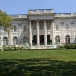 Historic Highlights of Newport,RI with with the Gilded Age - How the Tour Works in Practice