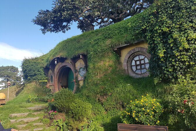 Hobbiton Afternoon Tour in Luxury Minibus from Auckland - Frequently Asked Questions