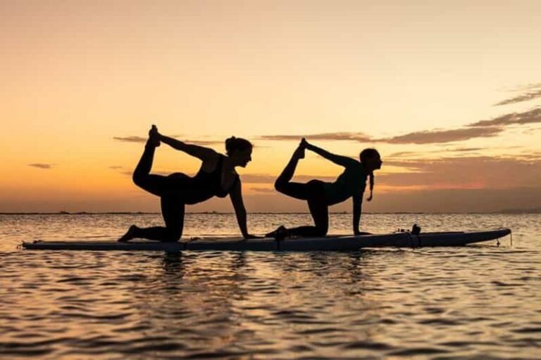 Honolulu: Sunset SUP Yoga Class - What to Expect from the Experience