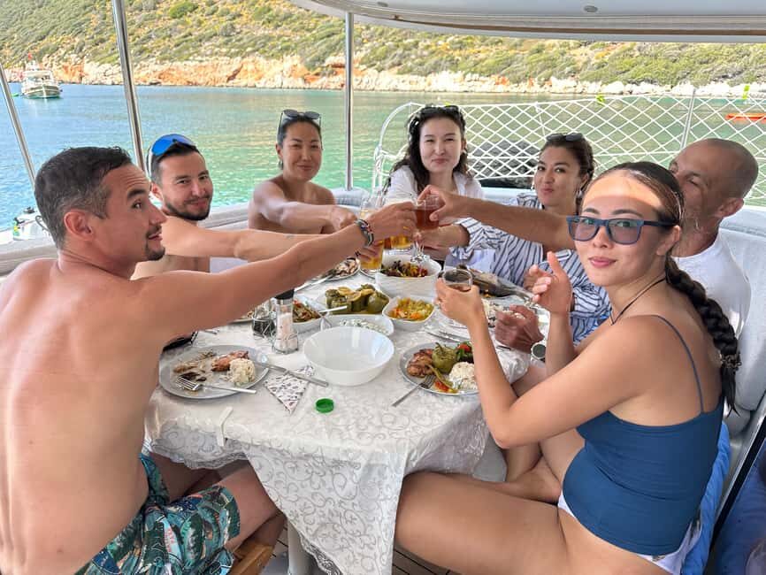 Ka: Day Sailing Catamaran Trip with Lunch and Snorkeling - Pros and Cons from Travelers’ Perspectives