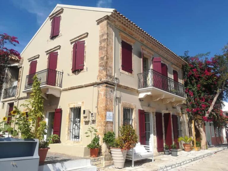 Kefalonia: Fiscardo & Koutsoupia Beach Cruise with BBQ - Exploring Kefalonia by Boat: A Practical Overview