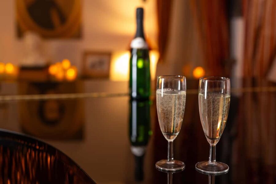 Krakow: Chopin Concert by Candlelight with Wine - The Musical Performance: Chopin’s Masterpieces