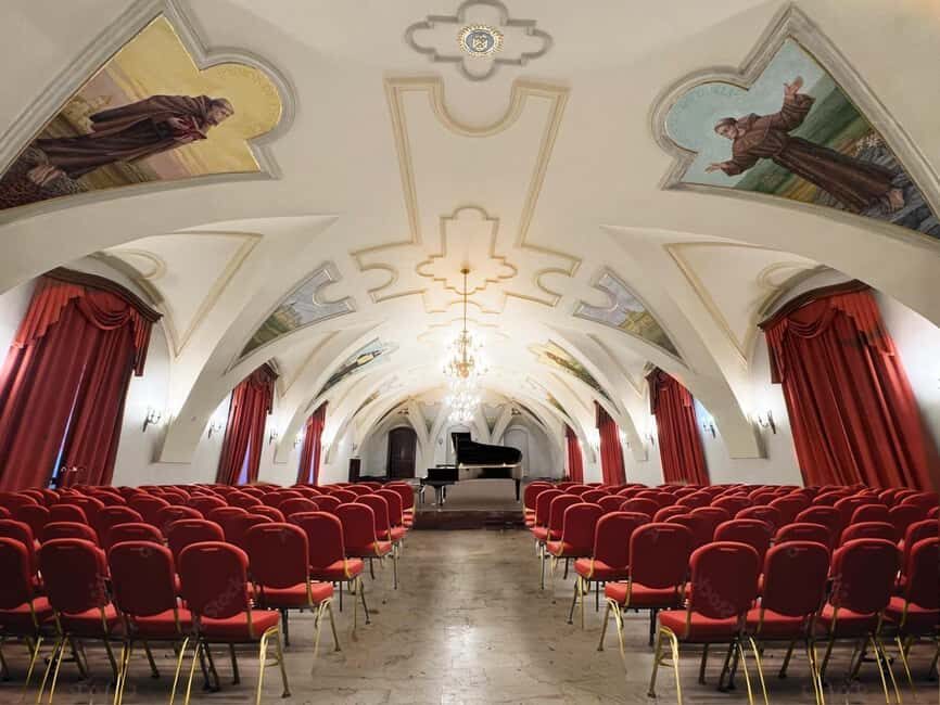 Krakow: Chopin Piano Concert in St. Bernardine Church - What’s Notable From Reviews