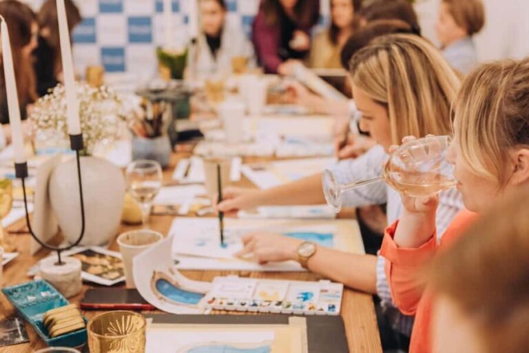 Kraków: Paint Watercolor Postcard with a Local Artist - Overview of the Experience