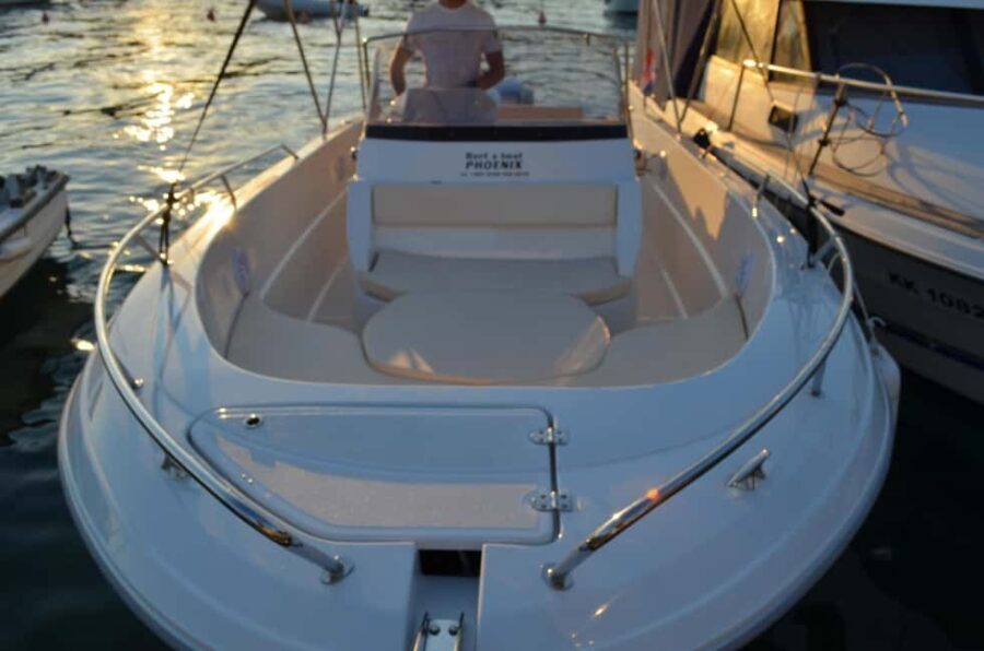 Krk: Rent a boat Atlantic 670 open 271612 KK - Who Will Love This Experience?
