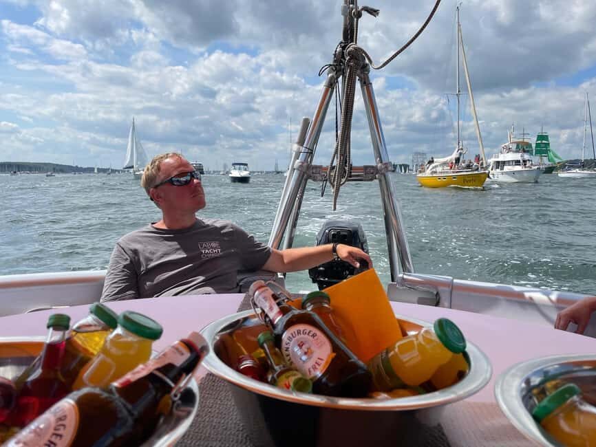 Laboe: Fish sandwich tour, fun for 1-9 people - The Experience in Detail