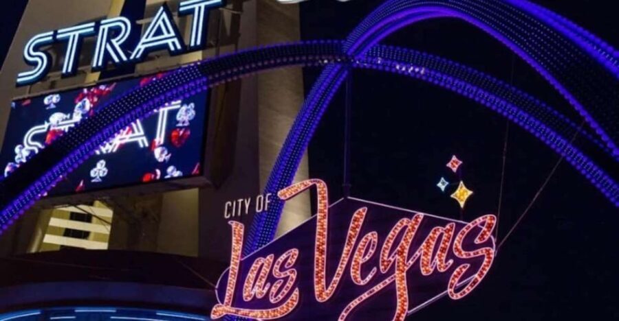 Las Vegas: L.A. Comedy Club at the STRAT Entry Ticket - The Venue and Atmosphere